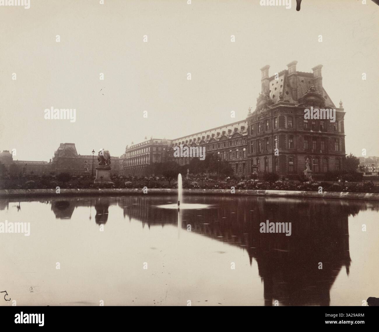 This photograph of the Tuileries Gardens in Paris captures the layout ...