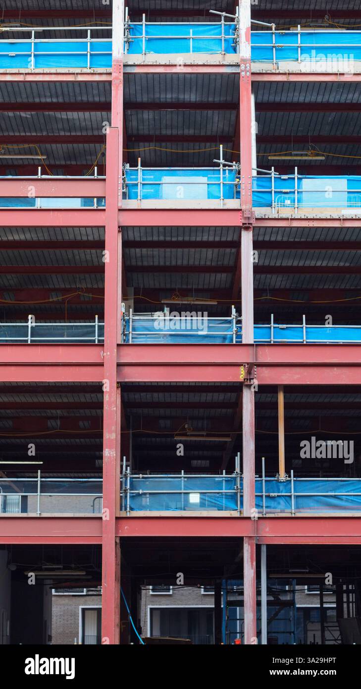 The steel framework of a building under construction Stock Photo - Alamy