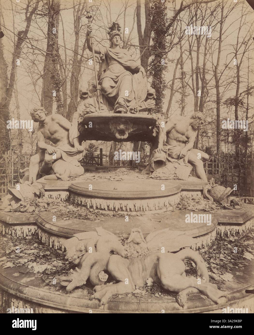 This photograph captures the grandeur of the Grove of the Triumphal ...