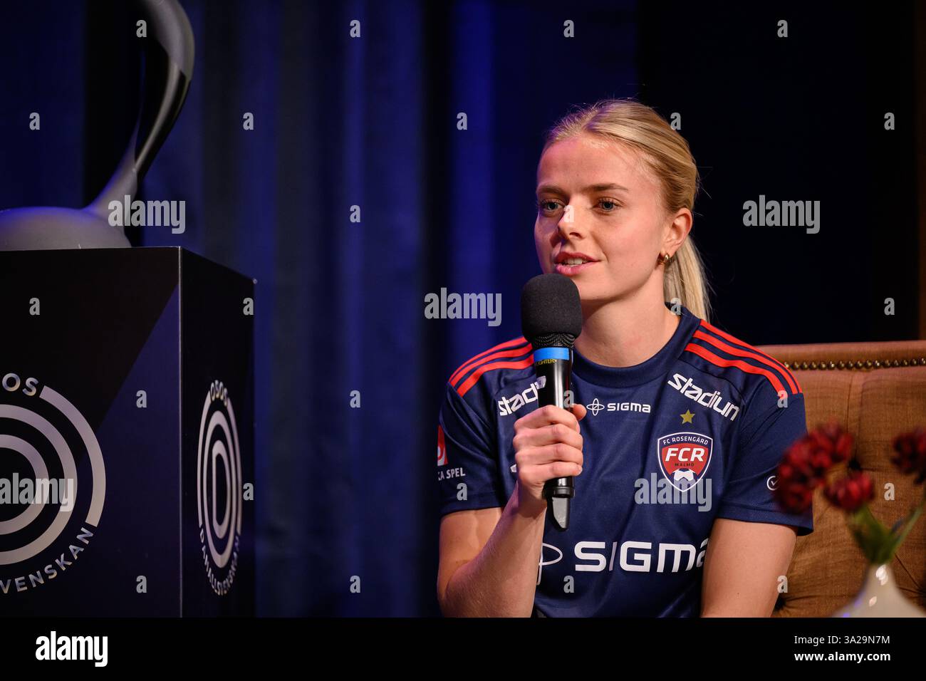Stockholm, Sverige. 12th Mar, 2025. 250312 Rosengårds Emilie Woldvik ...