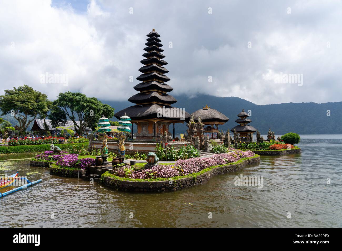 Ulun Danu Temple in Bali, Indonesia. Ulun Danu Temple (Pura Ulun Danu ...