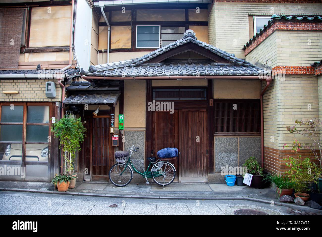 Traditional old wooden buildings and houses in Gionmachi, Kyoto, Japan ...