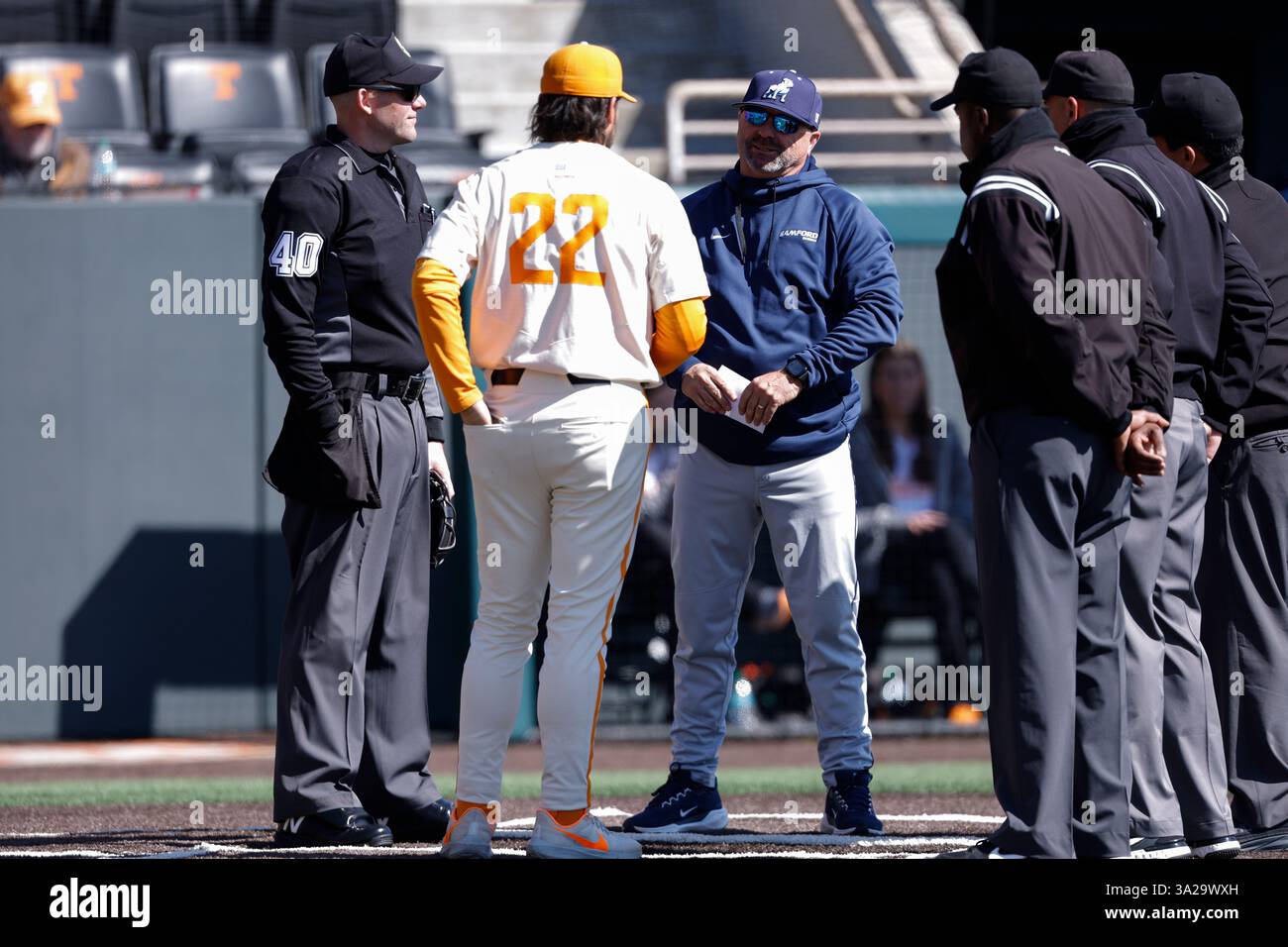 Samford Bulldogs coach Tony David participates in the meeting before ...