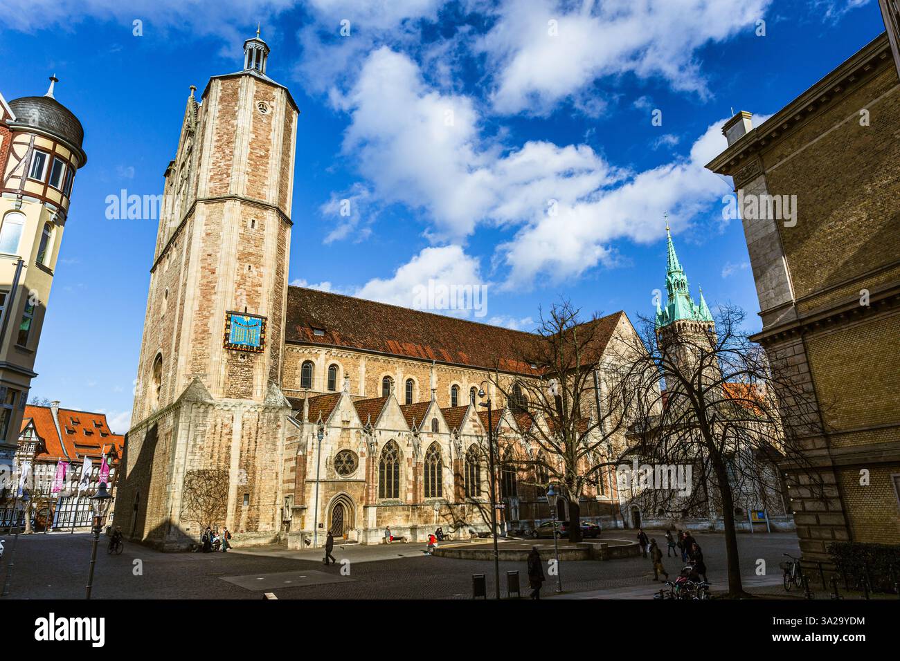 Domplatz and the Braunschweiger Dom, Braunschweig, Germany Stock Photo ...