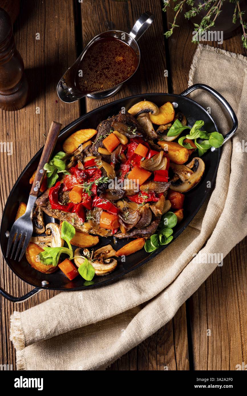 Beef steak vegetables hi-res stock photography and images - Alamy