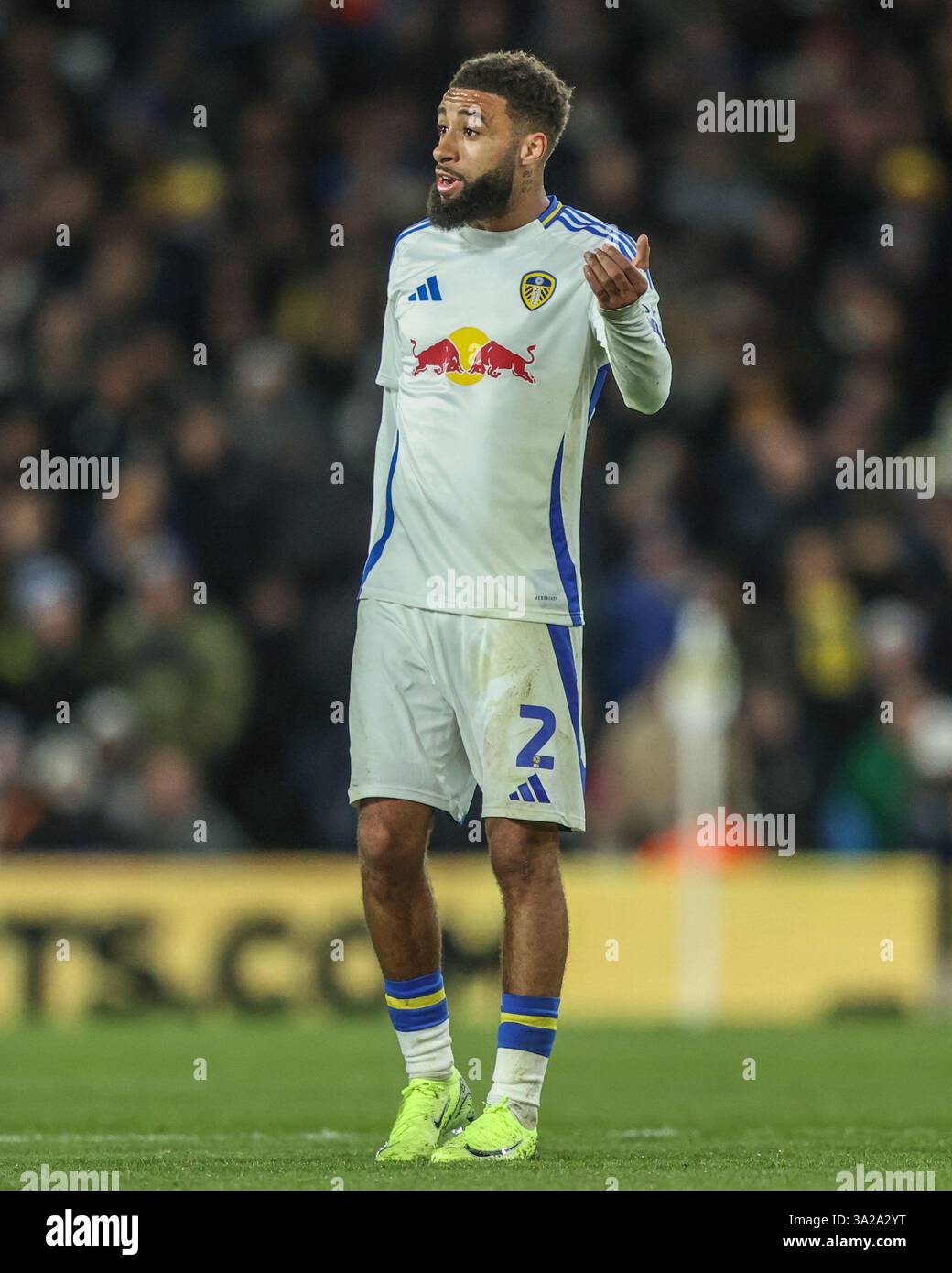 Jayden Bogle of Leeds United during the Sky Bet Championship match ...