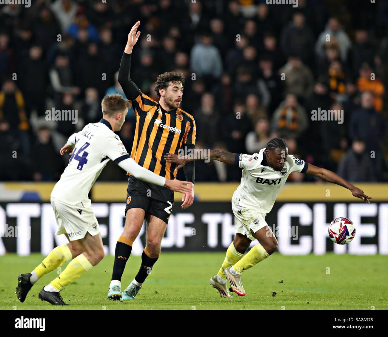 Hull, UK. 12th Mar, 2025. Matt Crooks of Hull City appeals for handball ...