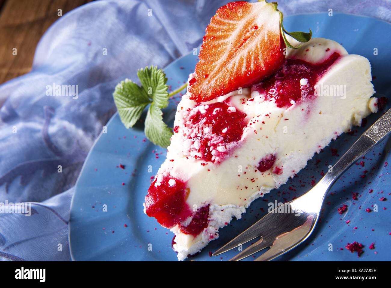 Beautiful and delicious no-bake cheesecake with strawberries Stock ...
