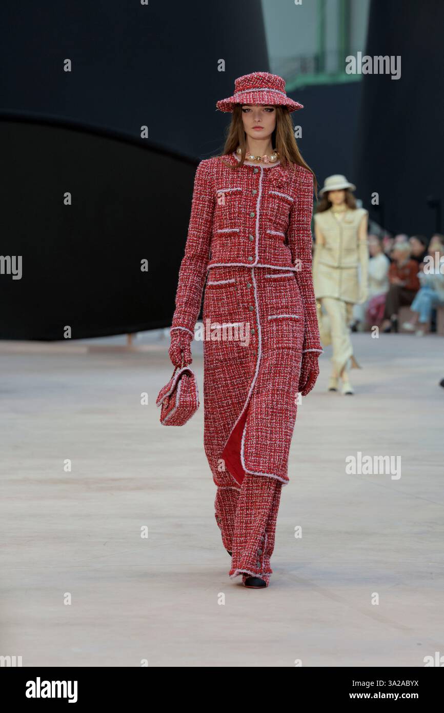 Paris, France. 11th Mar, 2025. Model Lulu Tenney walks on the runway ...
