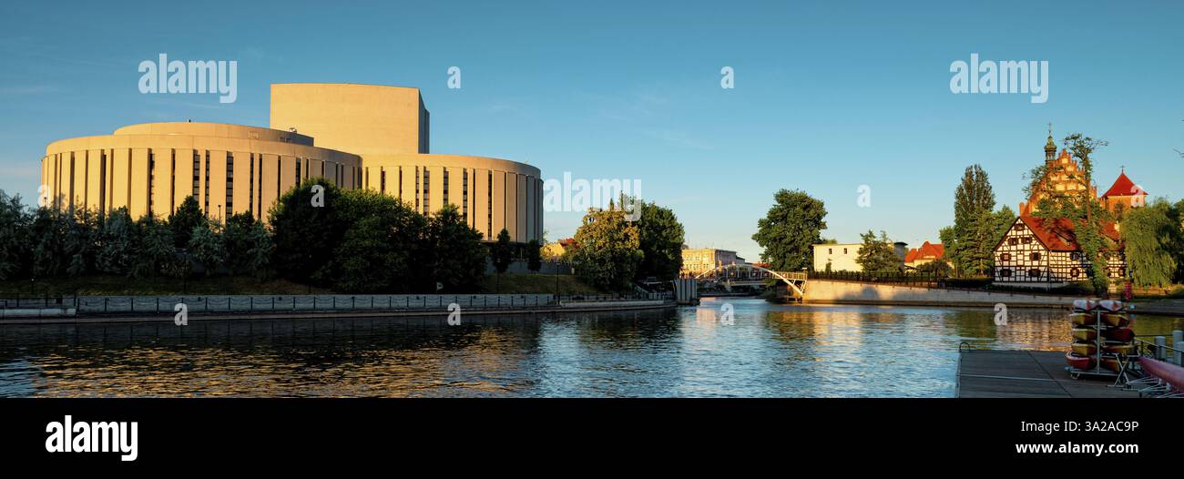 St Martin and St Nicholas Cathedral and Mill Island in Bydgoszcz Stock ...