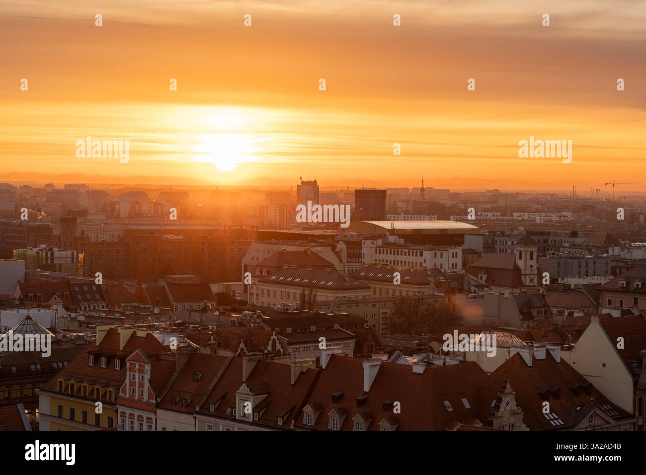 View illuminated buildings casting hi-res stock photography and images ...