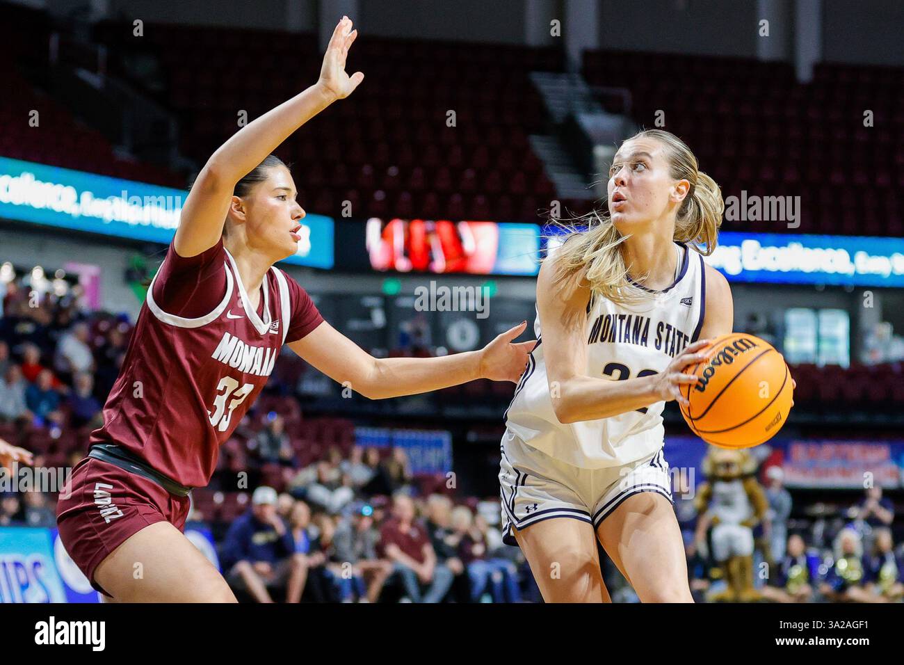 Montana State forward Marah Dykstra (32) looks to the basket while ...