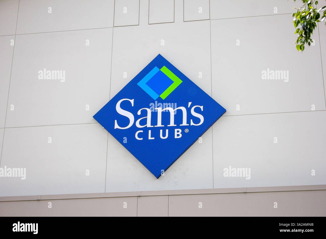 Los Angeles, California, United States - 05-02-2019: A view of a store ...