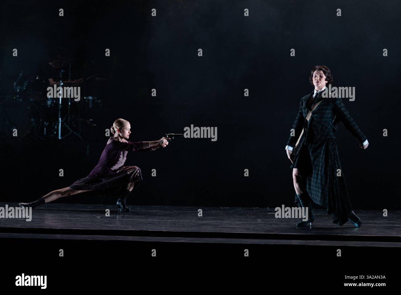 Peaky blinders creator steven knight hi-res stock photography and ...