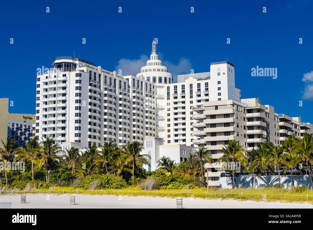 Loews Miami Beach Hotel in Miami Beach, Florida, USA Stock Photo - Alamy