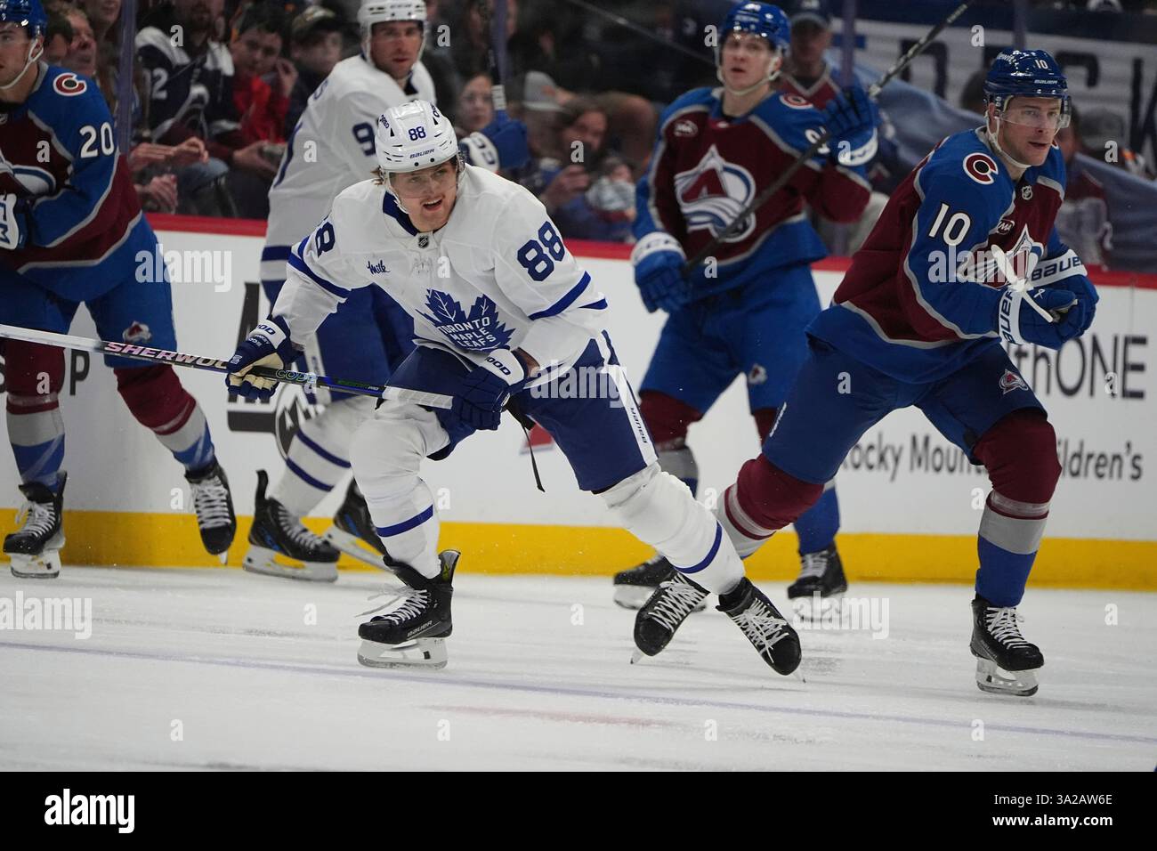 Toronto Maple Leafs right wing William Nylander (88) and Colorado ...