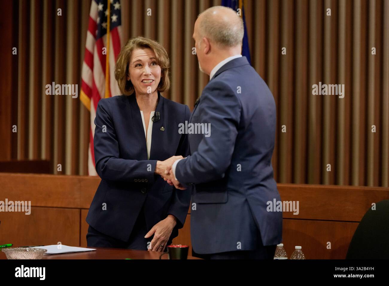 Wisconsin Supreme Court candidates Brad Schimel and Susan Crawford ...