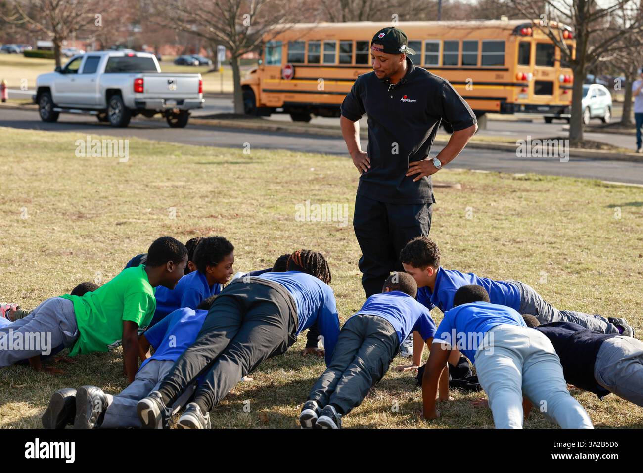 IMAGE DISTRIBUTED FOR APPLEBEE'S - Philadelphia Eagles star running ...