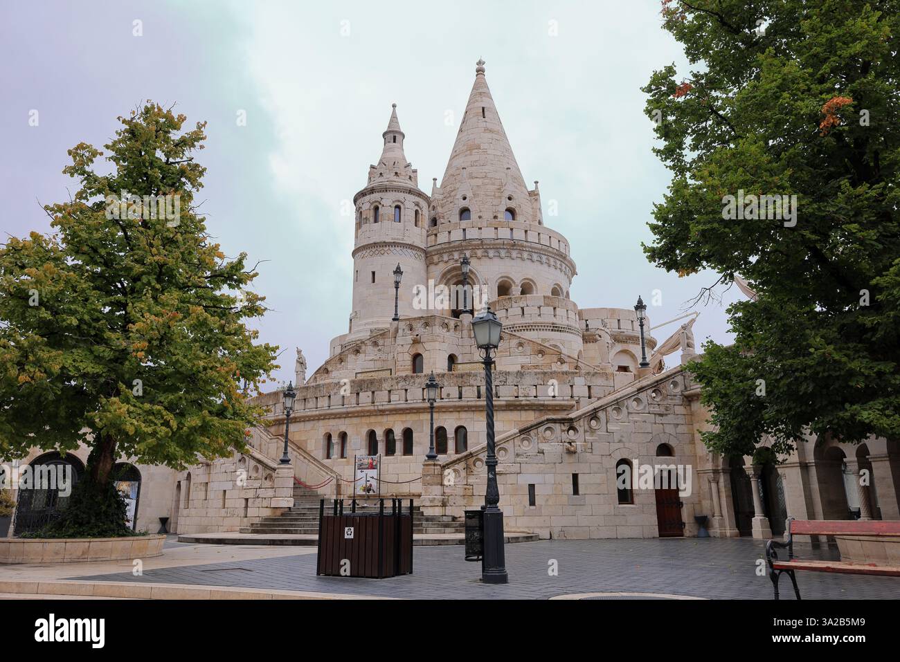 Fisherman's Bastion (Halaszbastya), fortress with 7 turreted lookout ...