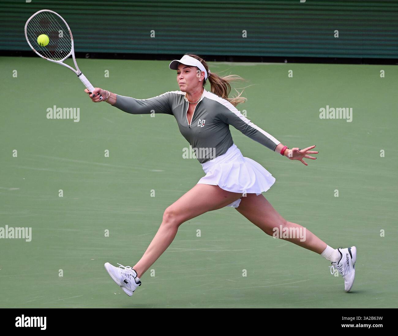 INDIAN WELLS, CA - MARCH 12: Donna Vekic (CRO) returns a shot during a ...