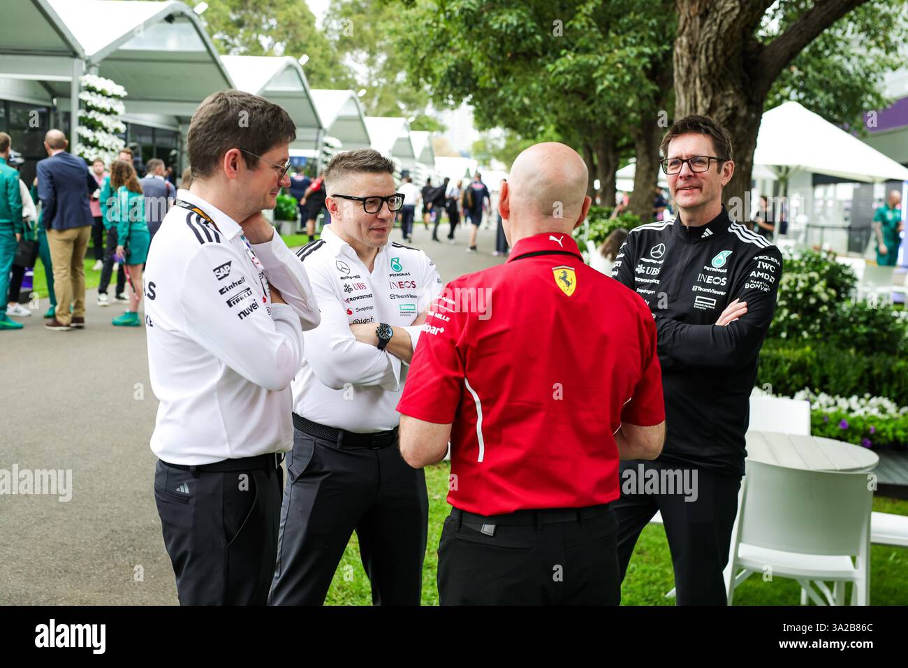 BONNINGTON Peter, Race engineer of Mercedes AMG F1 Team, CLEAR Jock ...