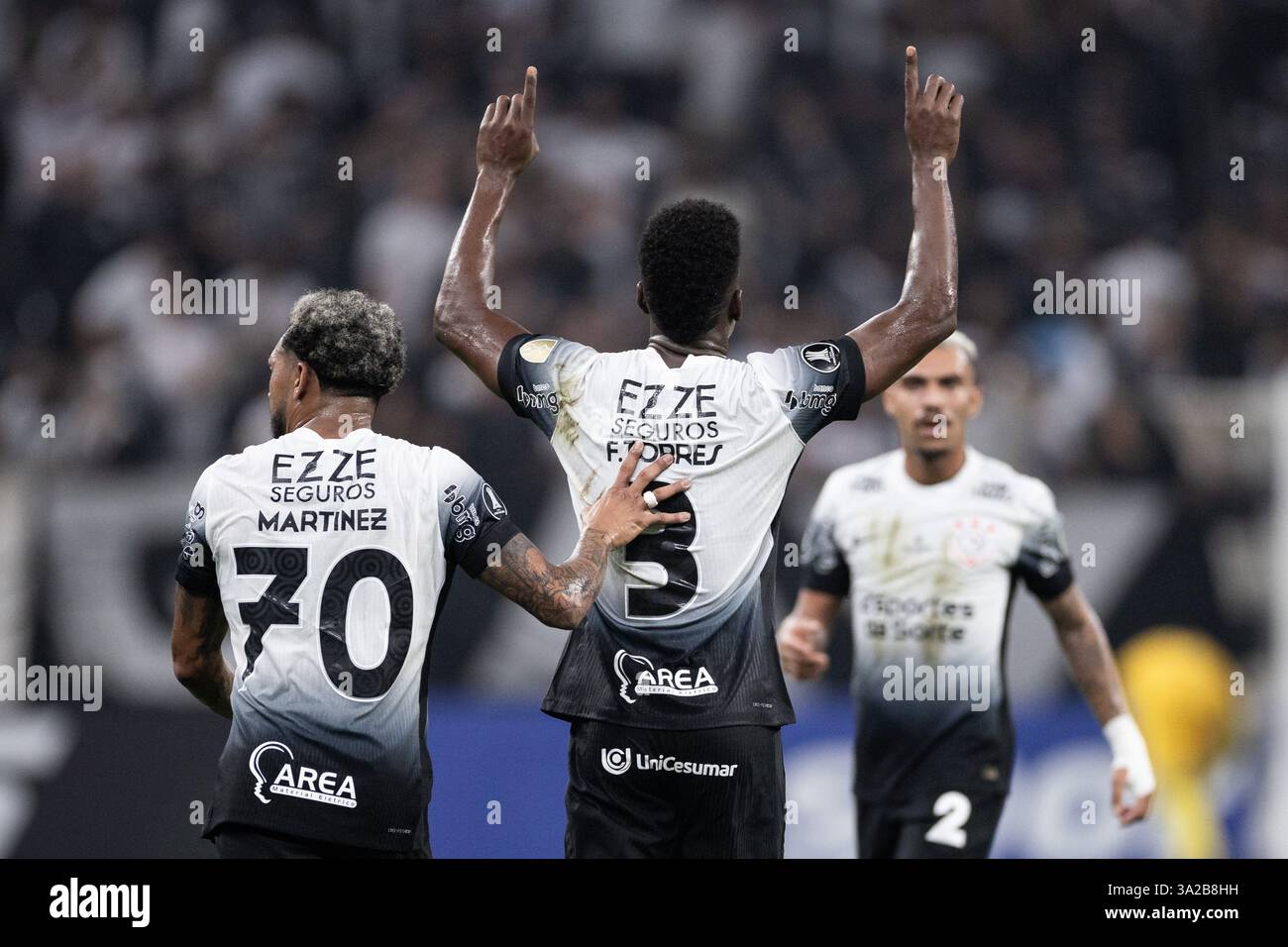 SAO PAULO, BRAZIL - MARCH 12: Félix Torres of Corinthians celebrates ...