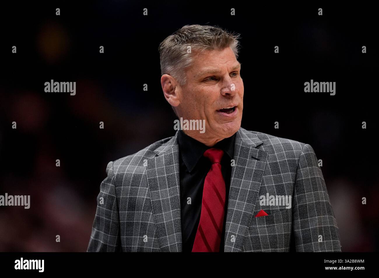 Oklahoma head coach Porter Moser speaks during the first half of an ...