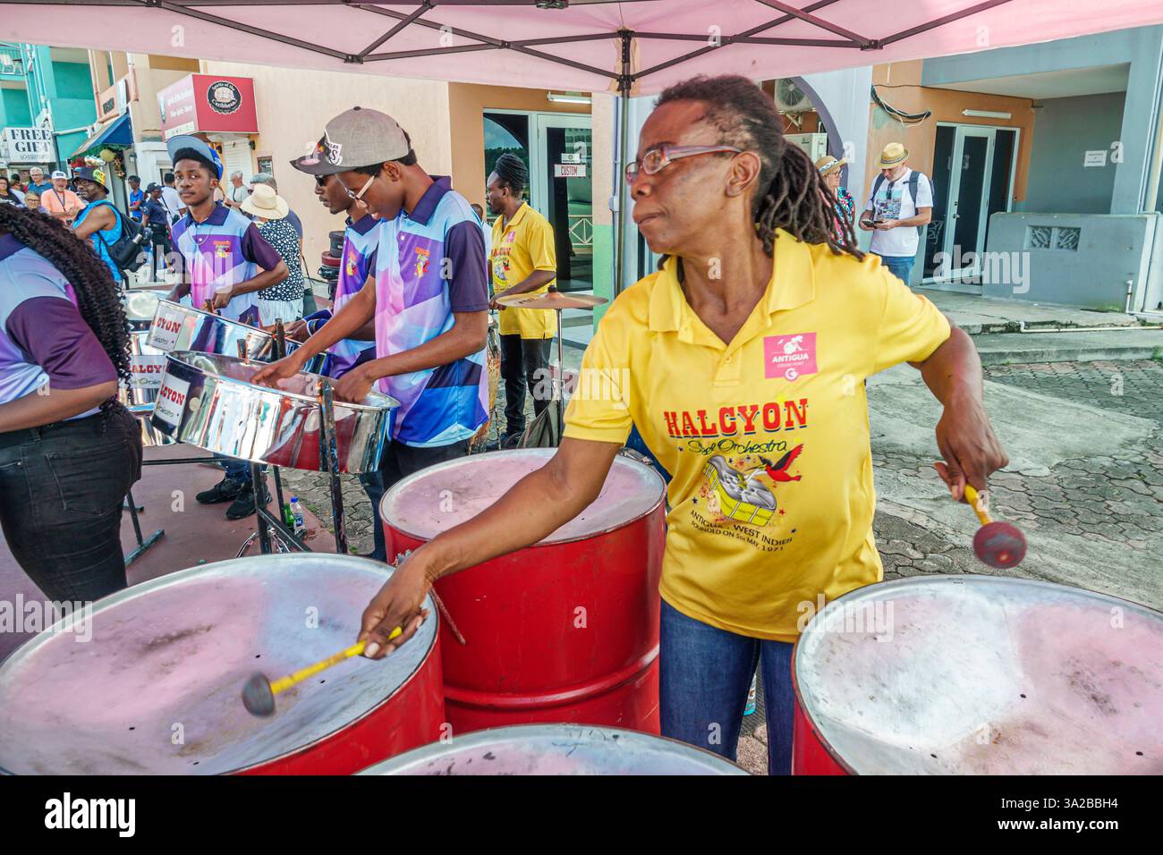 St John's Antigua and Barbuda,Heritage Redcliffe Quay shopping mall ...