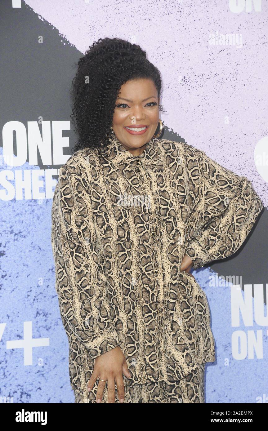 Ca. 12th Mar, 2025. Yvette Nicole Brown at arrivals for NUMBER ONE ON ...