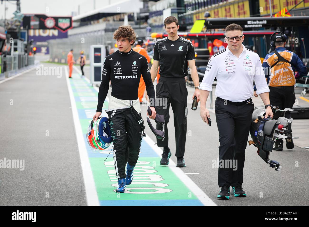 KIMI ANTONELLI Andrea (ita), Mercedes AMG F1 Team W16, BONNINGTON Peter ...