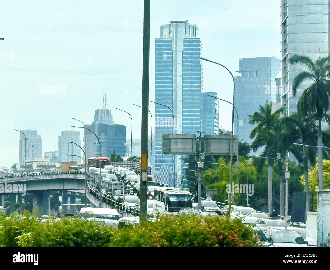 Jakarta, Indonesia. 11th Mar, 2025. Numerous cars are on the road in ...
