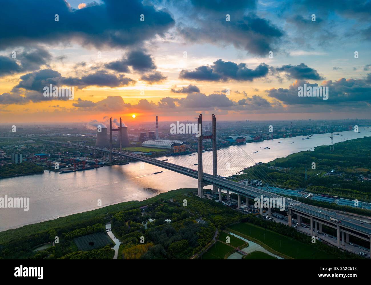Aerial View of Minpu Bridge, Shanghai, China Stock Photo - Alamy