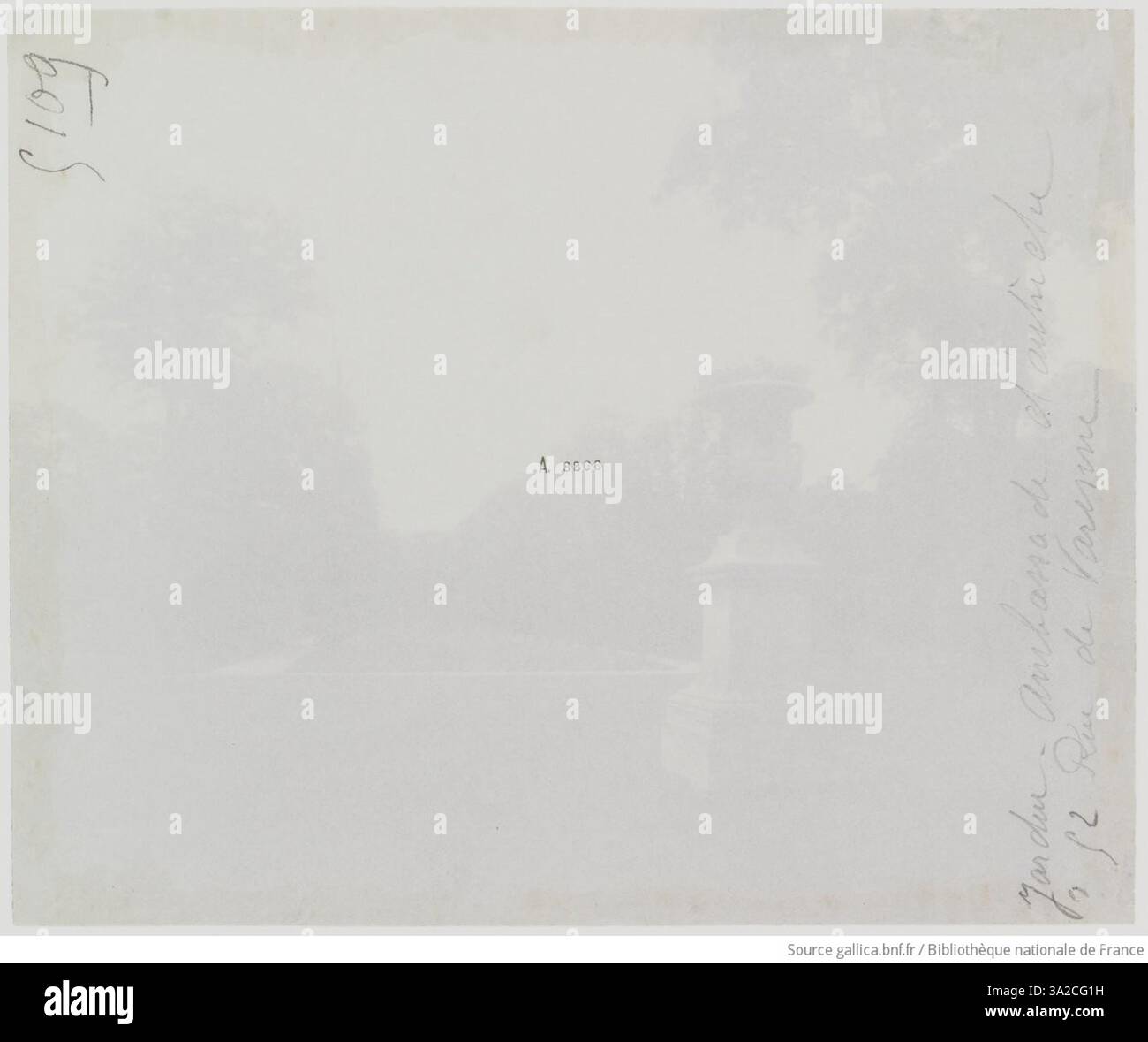 Eugène Atget’s photograph features the Ambassade d'Autriche (Austrian ...