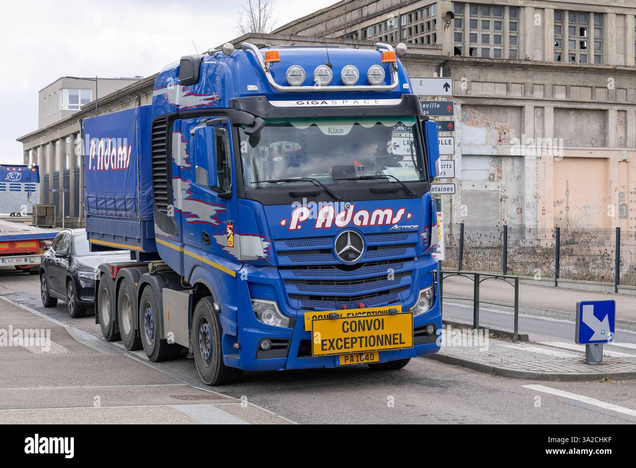 Laneuveville-devant-Nancy, France - View on a blue heavy haulage truck ...