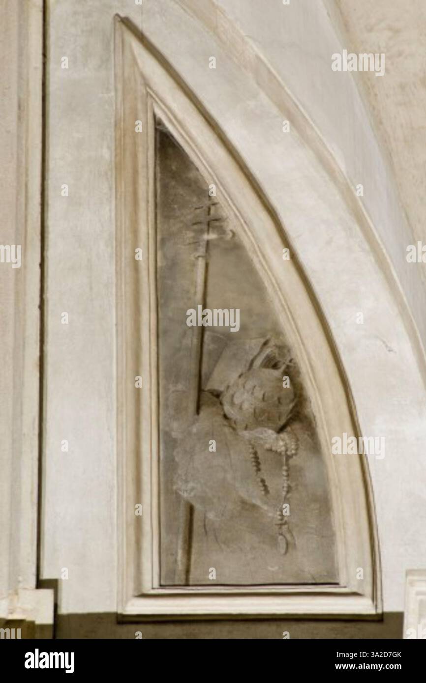 'Tiara con croce patriarcale e rosario' by Tiepolo depicts a tiara with ...