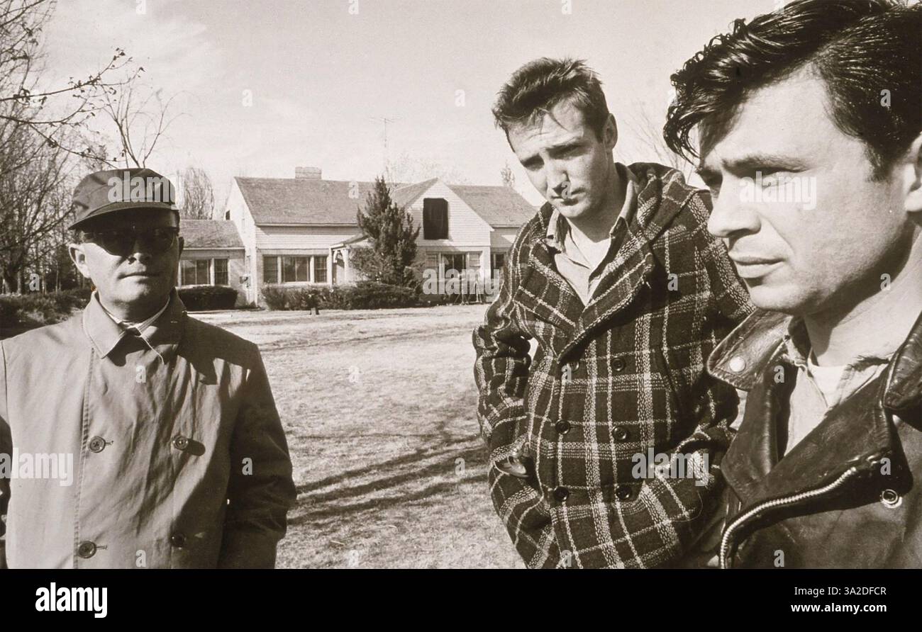 IN COLD BLOOD 1967 Columbia Pictures film. Truman Capote at left on the ...
