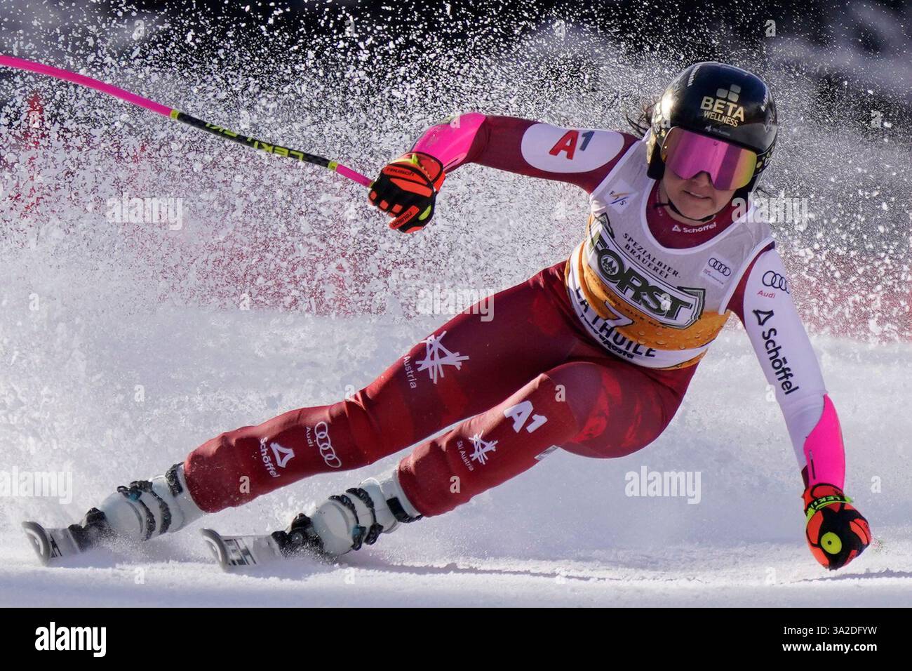 Austria's Stephanie Venier speeds down the course of an alpine ski ...