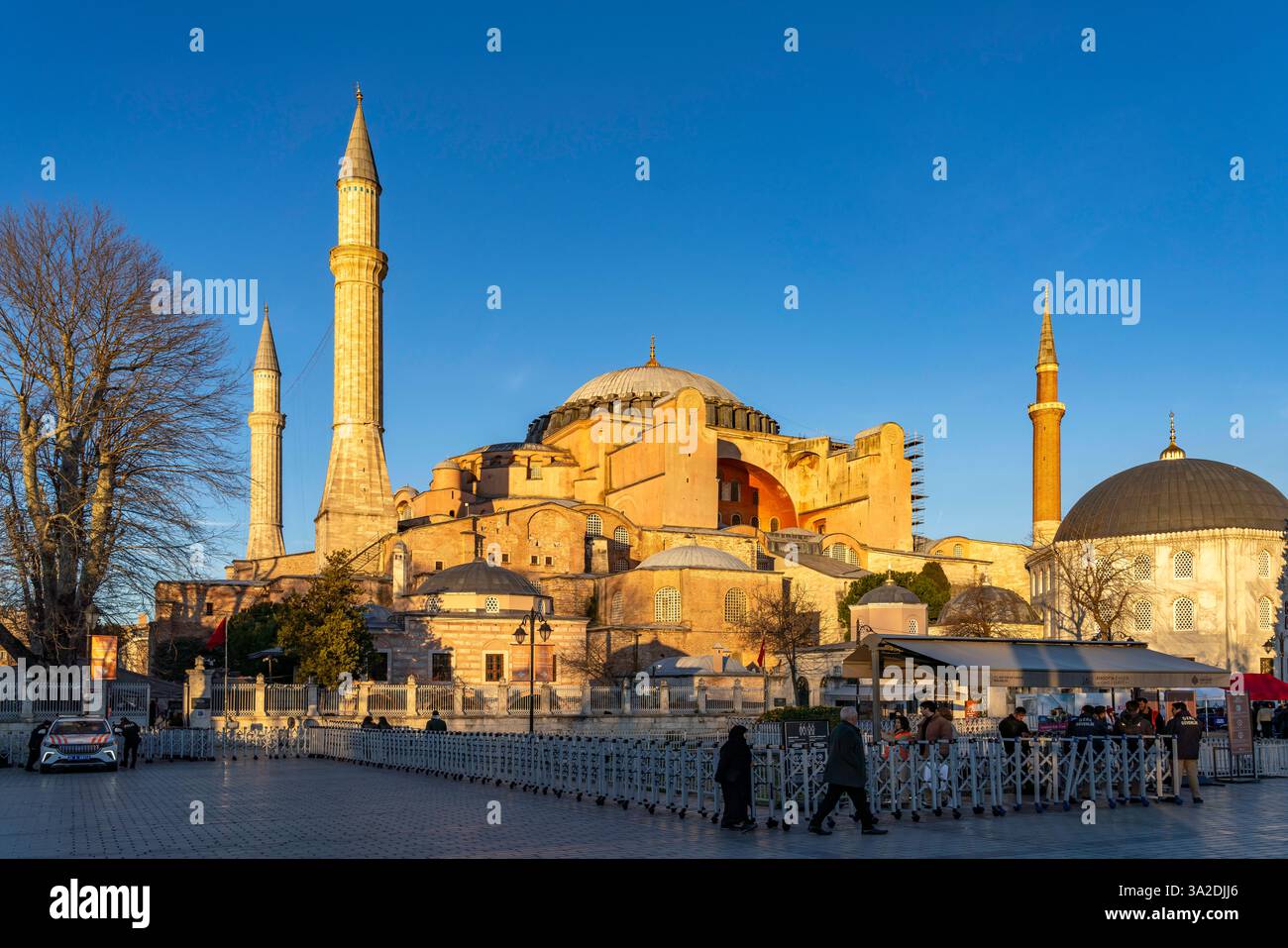 Hagia Sophia Die heutige Moschee Hagia Sophia oder Sophienkirche ...