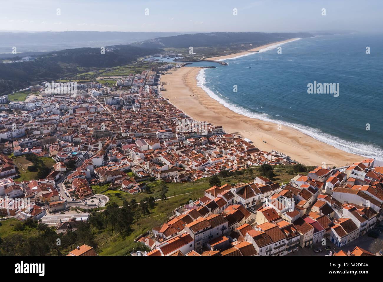 Birds eye view peaceful beach hi-res stock photography and images - Alamy