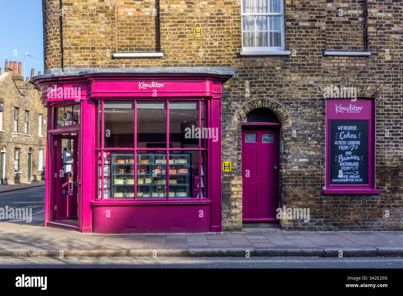 Waterloo road london hi-res stock photography and images - Alamy