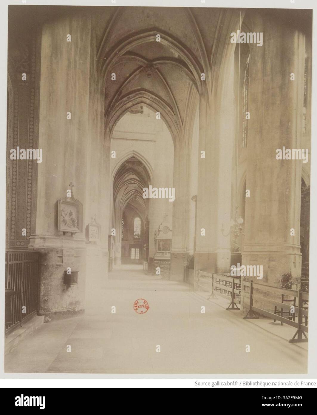 Eugène Atget’s 1906 photograph of St Gervais et Protais highlights the ...