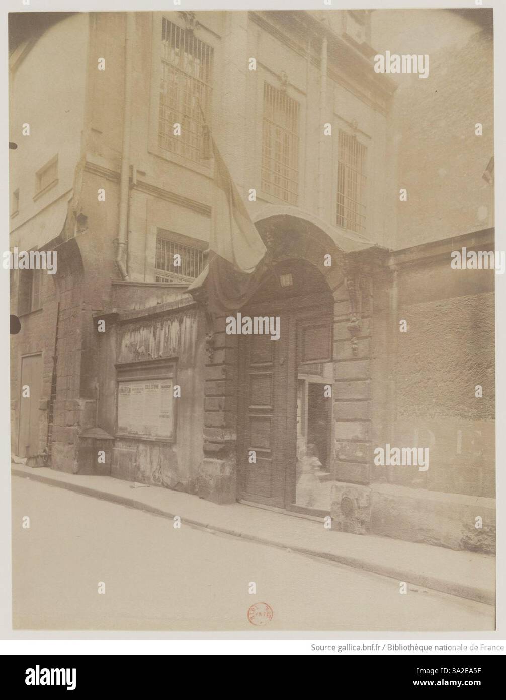 Eugène Atget's photo captures the remains of the Hôtel de Nevers ...