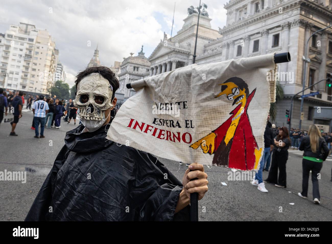 Buenos Aires, Argentina. 12th Mar, 2025. A young person wearing a mask ...
