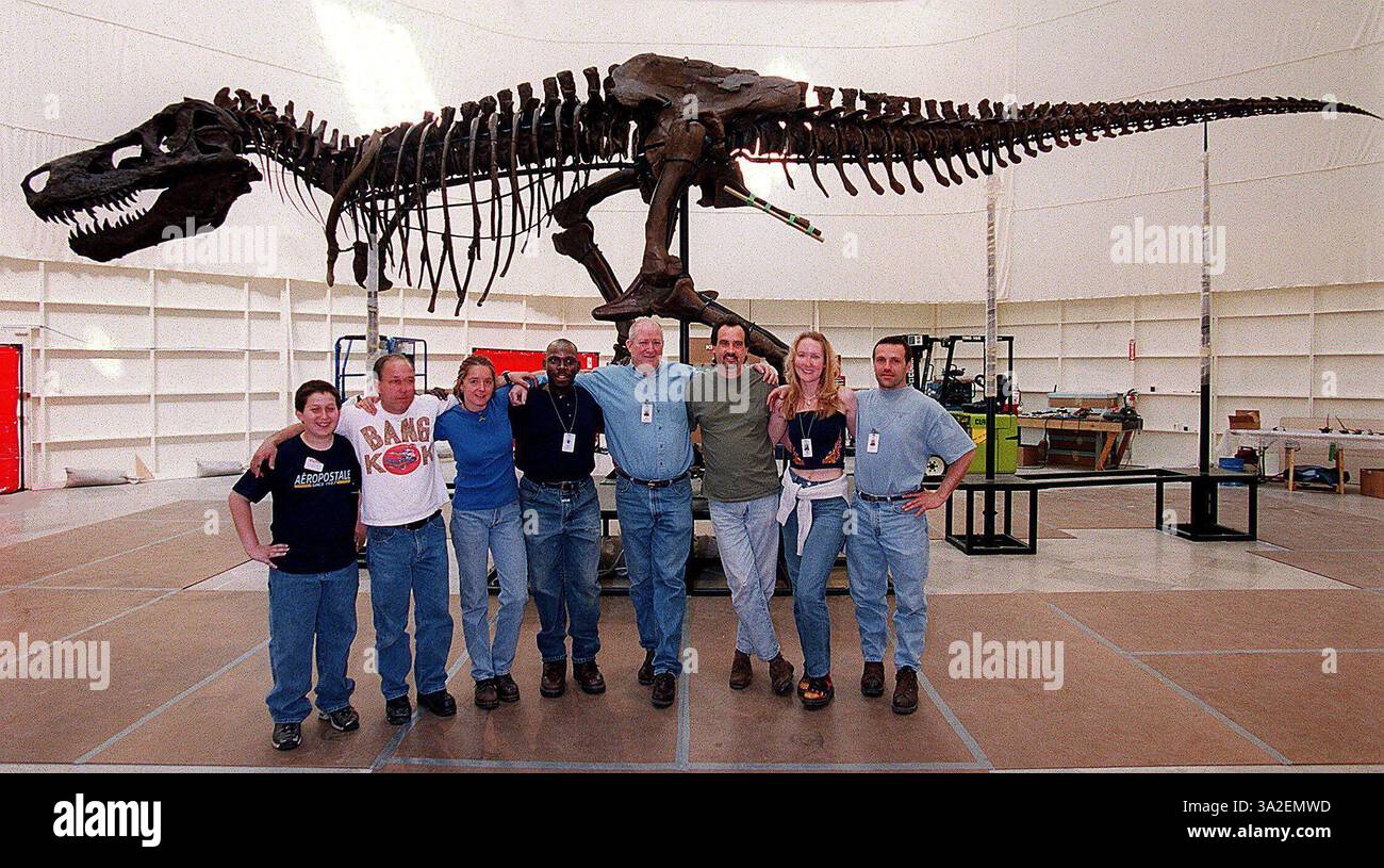 May 16, 2000 - Chicago, IL, USA - With Sue about 95% finished the staff ...