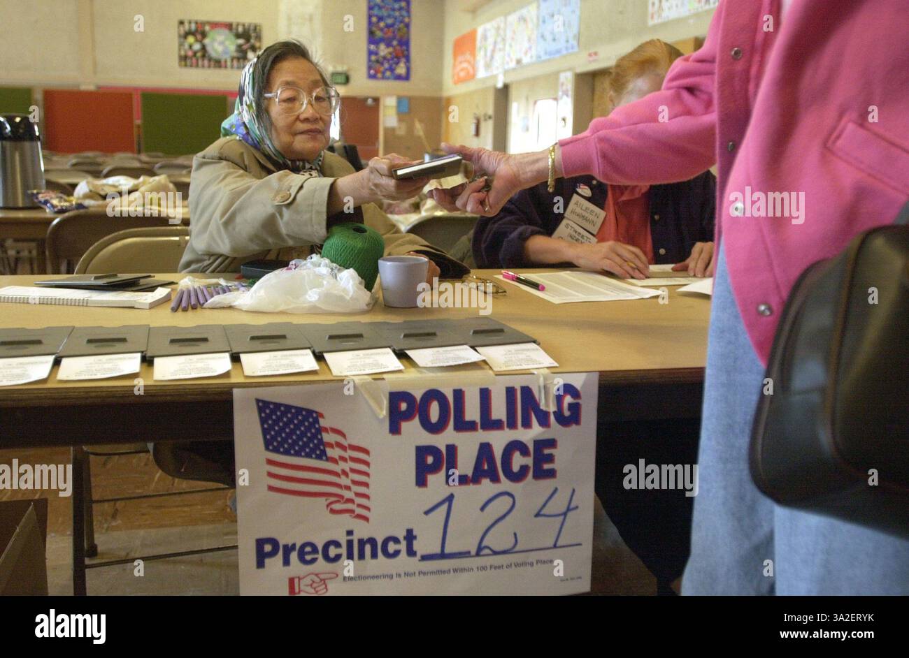 Enriqueta aldijaili hi-res stock photography and images - Alamy