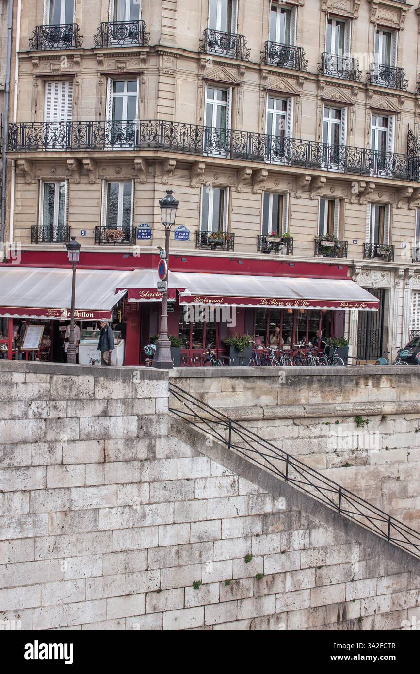 Haussmannarchitecture hi-res stock photography and images - Alamy