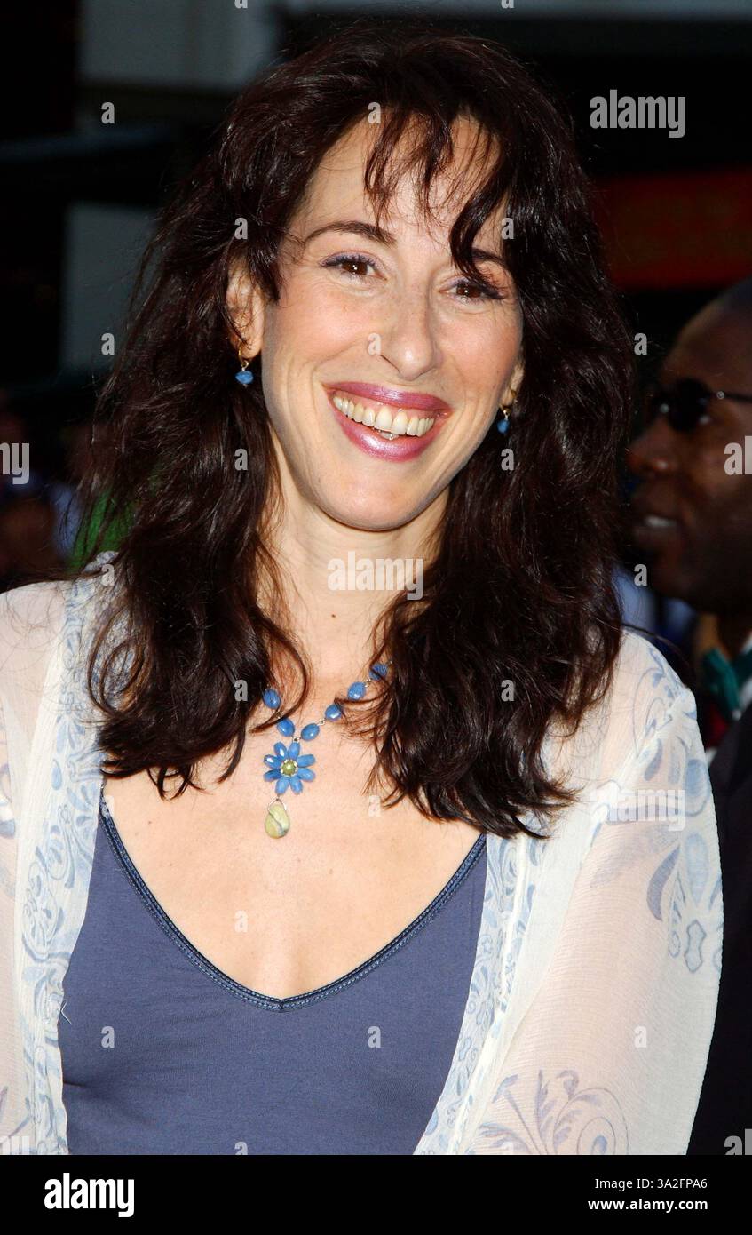 Maggie wheeler hi-res stock photography and images - Alamy