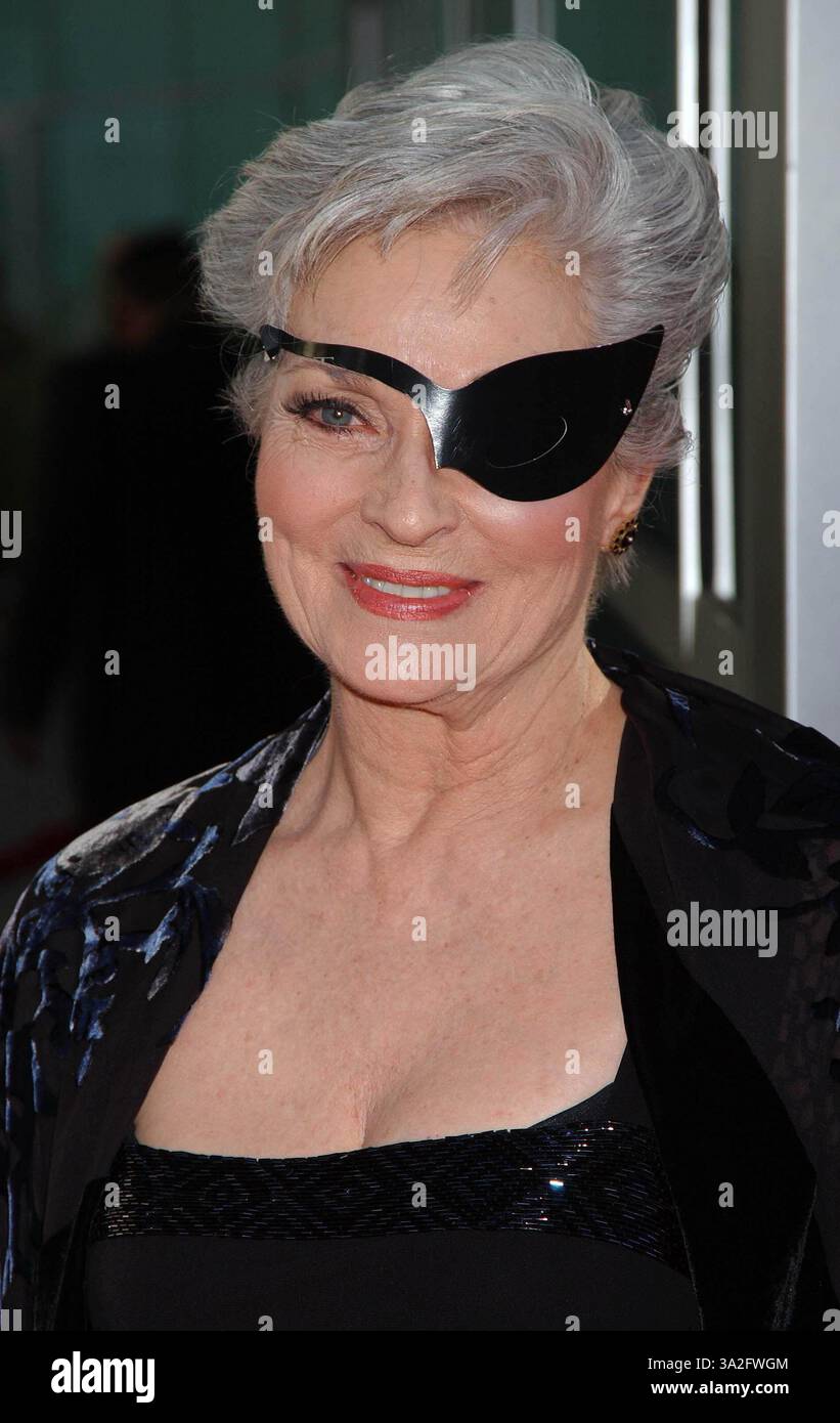 July 19, 2004 - Hollywood, CALIFORNIA, USA - K38304MS.CATWOMAN WORLD ...