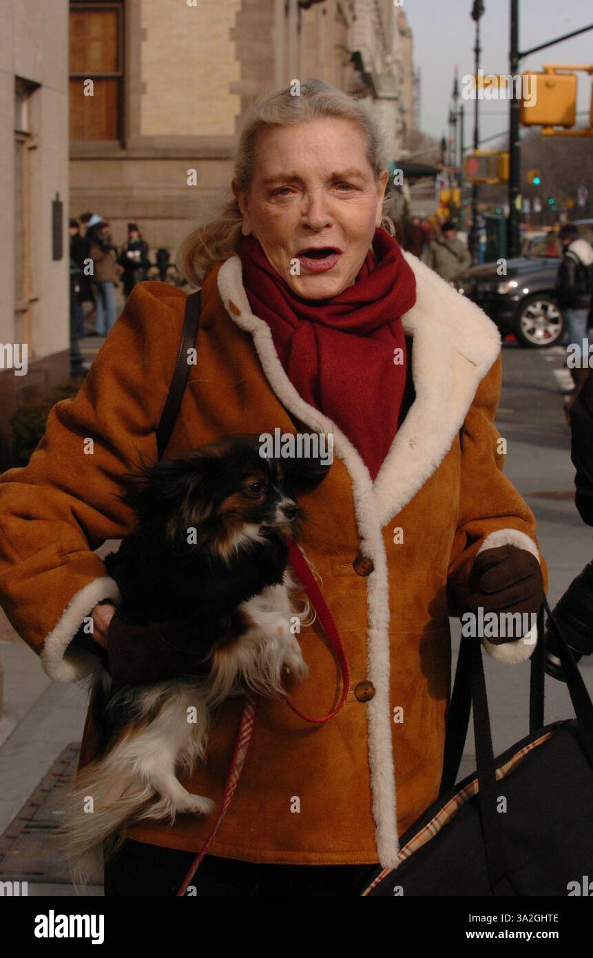 Jan. 19, 2006 - New York, NY, USA - Actress Lauren Bacall takes her dog ...