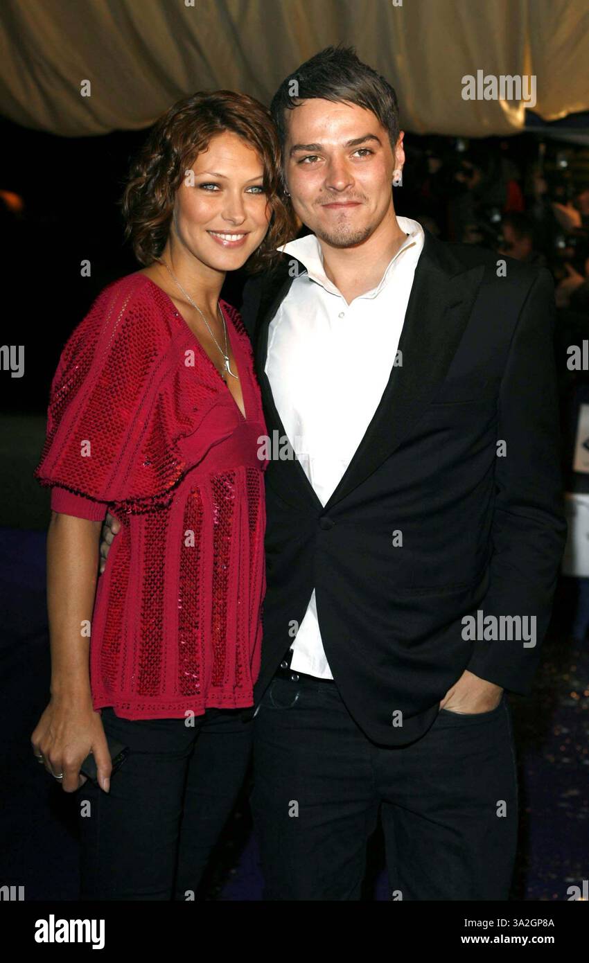 Emma griffiths and matt willis hi-res stock photography and images - Alamy